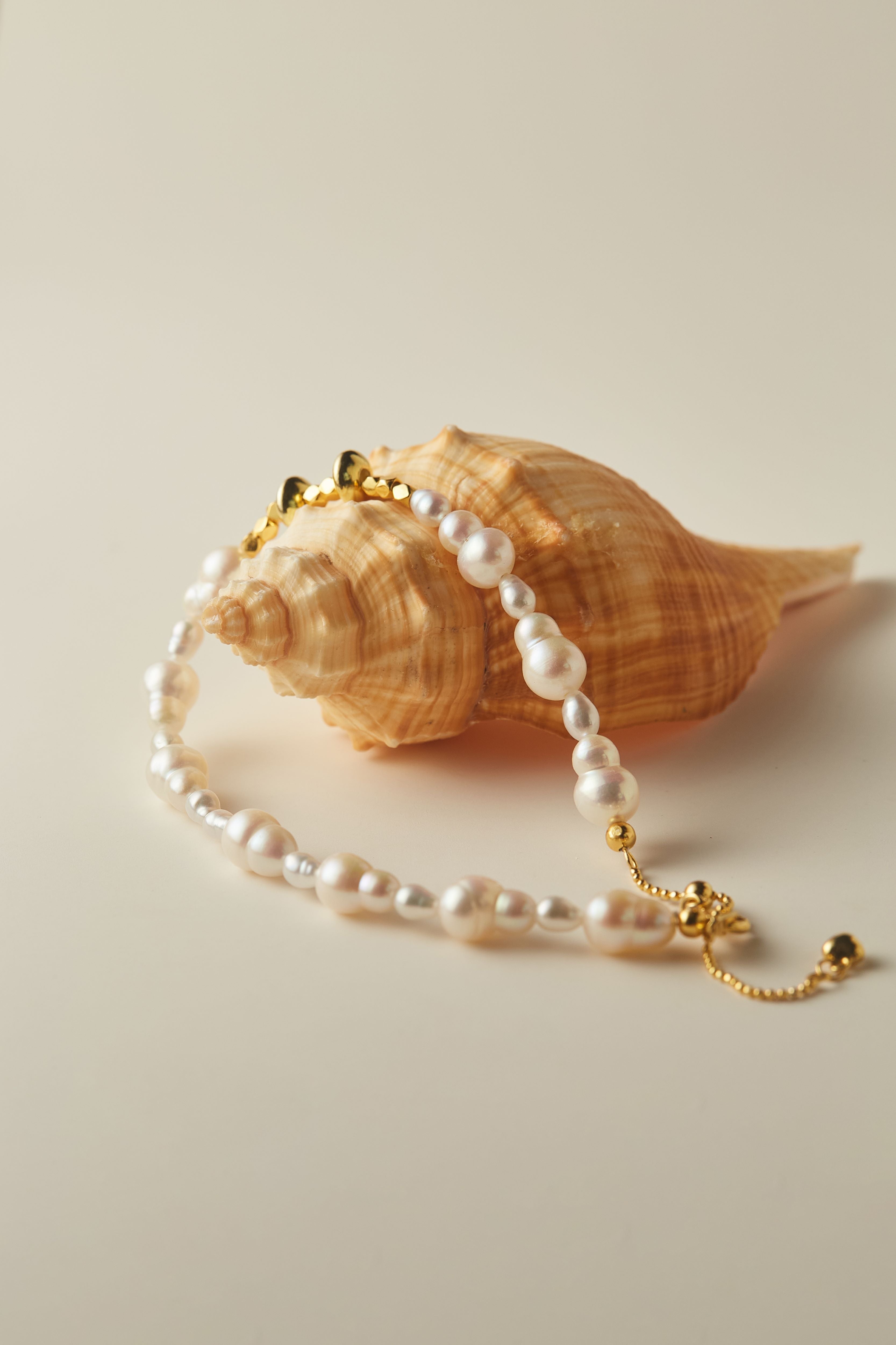Bracelets | Pearl Almanac - Europe's No.1 Pearl Platform